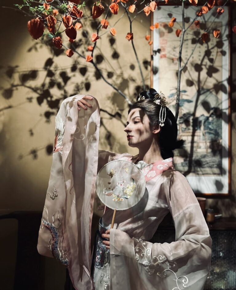 Half-Day Beijing Hanfu Photoshoot Experience: Discover Traditional ...