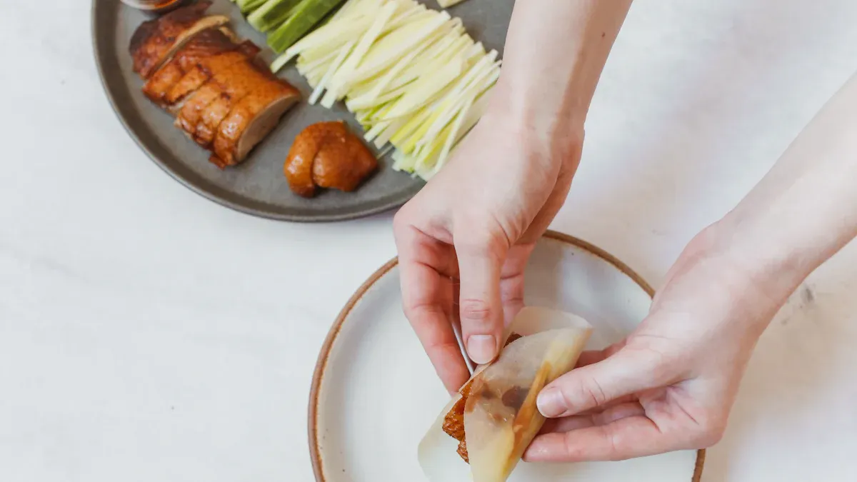 A Guide to Telling Peking Duck and Roast Duck Apart